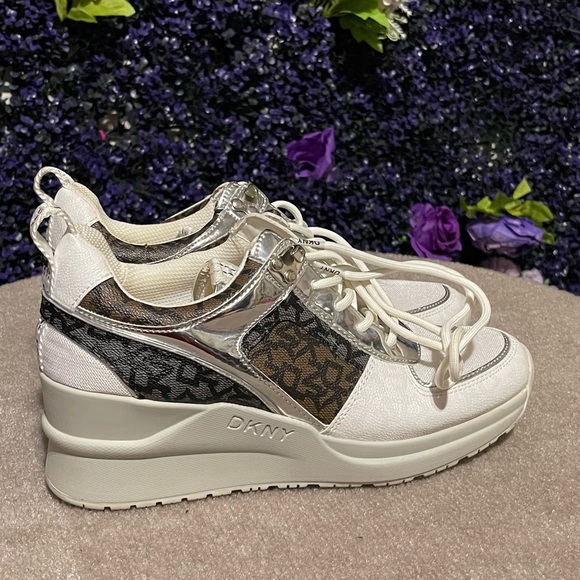 Dkny | Shoes | Dkny Platform Sneakers Sz 1 | Poshmark